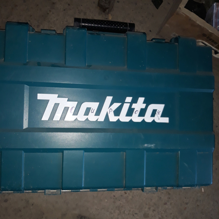 Макита 5201 с перфоратори тез ва арзон нархда сотилади.