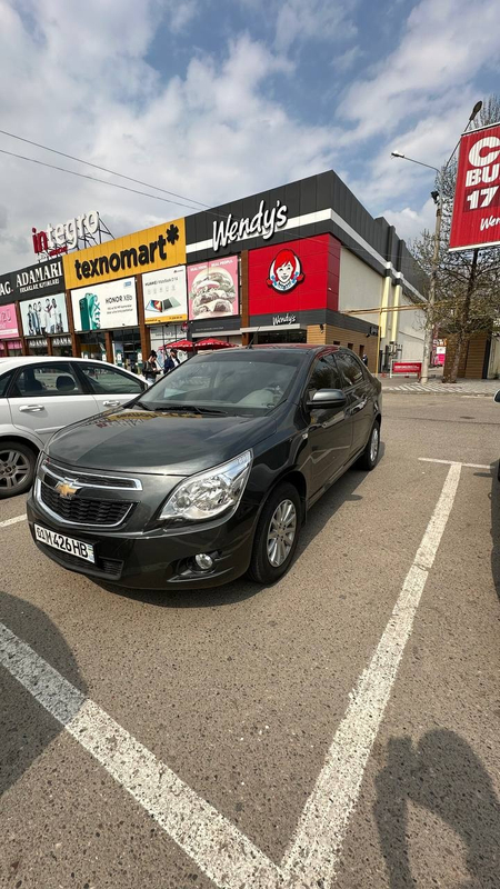 Chevrolet Cobalt full
Yili 2020
Proveg 46,000
Kraska toza 100%
Yili 20