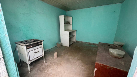 Арзон нархда 2 Хонали дом сотаман срочна 130 млнга