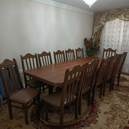 Стол стул для гостиной