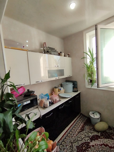 Продам дом 4 комнатная 8этаж с ремонтом 100кв метр