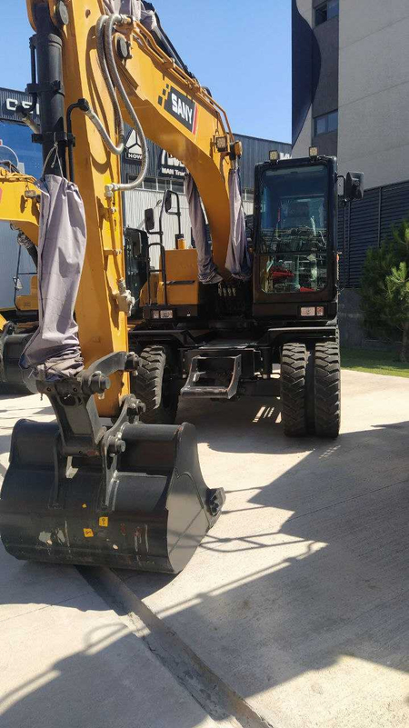 Экскаватор колесный SANY SY155W