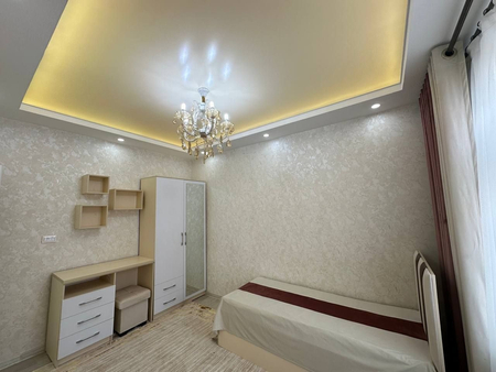 Продаются новостройка Ул Гагарина ор Азиз базар