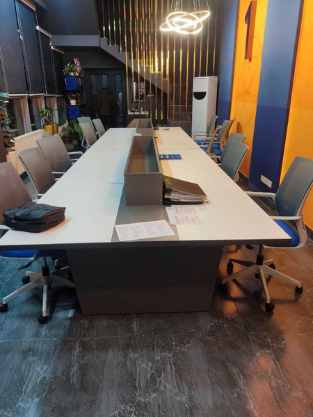 Ofis mebel, parta, stol (Офисный стол, мебель)
