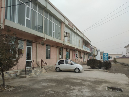 Хамма шароит бор. сентрда жойлашган.