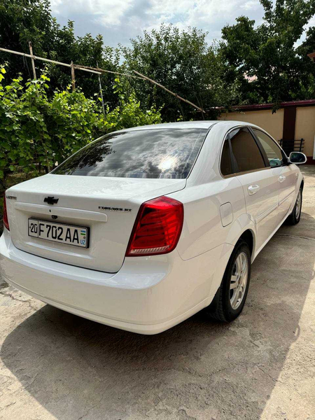 Chevrolet Lacetti 2012 йил 2-позиция сотилади
