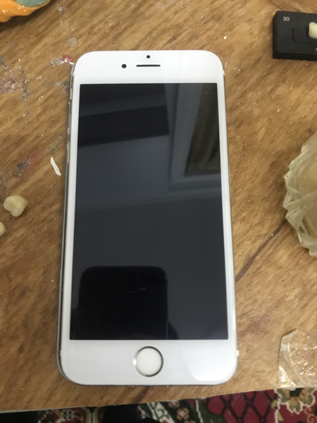 Iphone 6s sotiladi