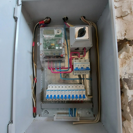 Elektrik. Sexlada{konditerskiy, mebel, kampressor va h.kzola