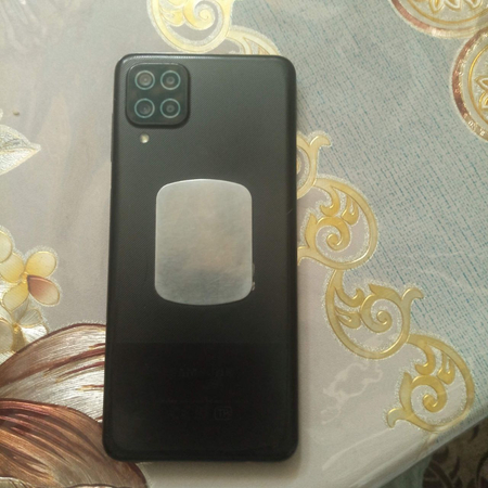 Samsung galaxy a12