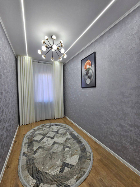 Центр Ойбек.  3комн. Новая квартира.  Меб и тех.  72м2