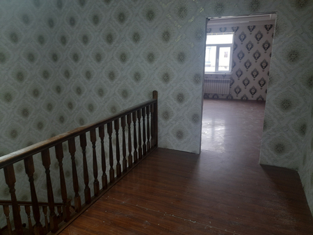 Икки каватли ховли жой сотилади