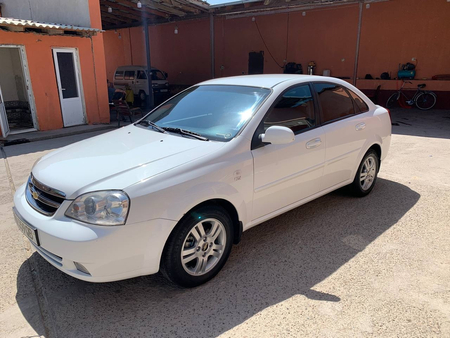 Lacetti 1.8 2013