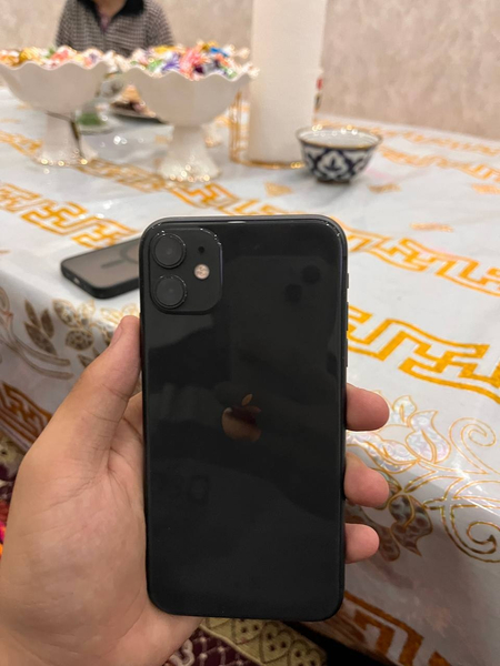 Iphone 11  64 Gb\\nQara Svet \\nEmkost 80\\nKarobka Dokument bari bar \\nFace