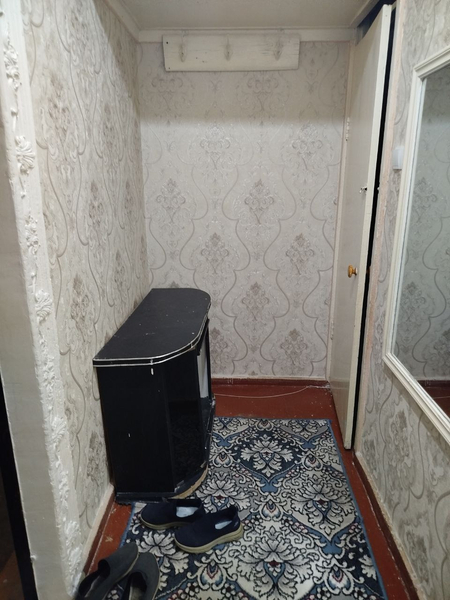 Продаю Квартиру Яшнабадский р-он Авиасозлар-4. 1-ком 4-этаж 4-этажном
