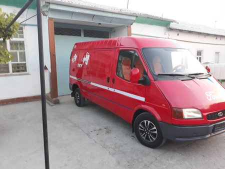 Ford guruzavoy sotiladi 1995  -yil ishlab chiqarilgan