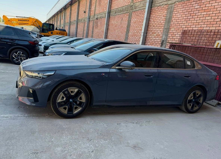 BMW i5 eDrive 35L 2024 В НАЛИЧИИ и в кредит%