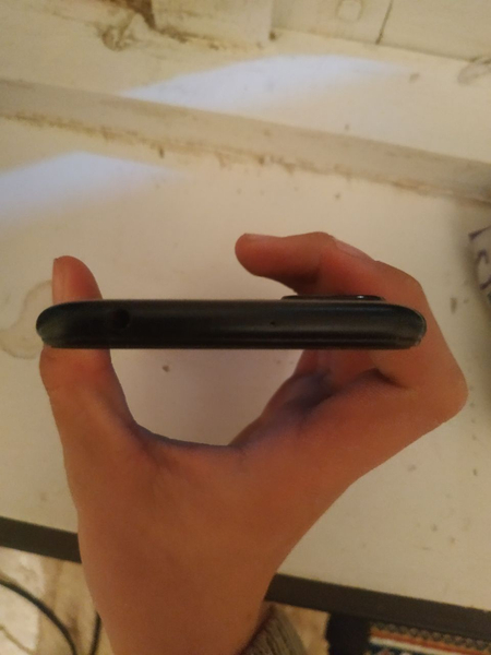 Redmi 6 sotiladi obmen bor narxi 550 ming