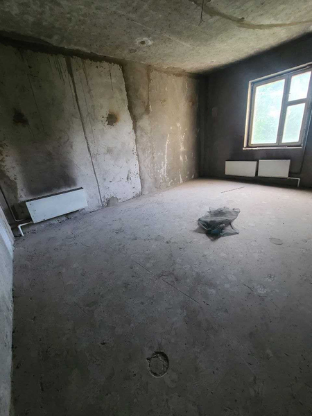 (К122040) Продается 5-ти комнатная квартира в Мирабадском районе.