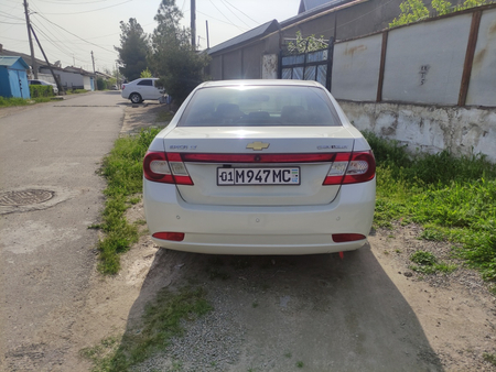 Прадаётся авто эпика Шевроле 2010