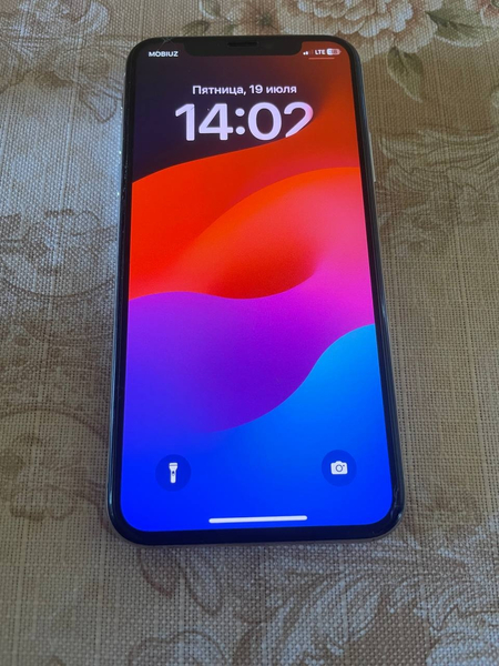 Iphone xs  64 gb