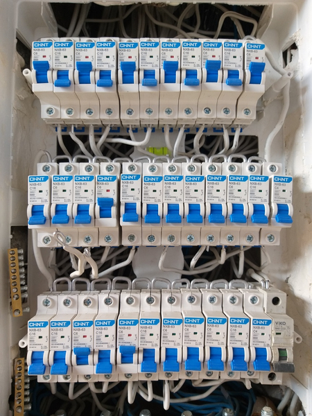 Elektromantaj ishlarini qilamiz