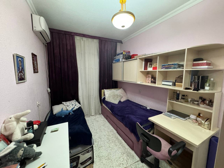 Юнусабад 15 3/5/5 ориентир арбат ,хорошее место расположения дома
