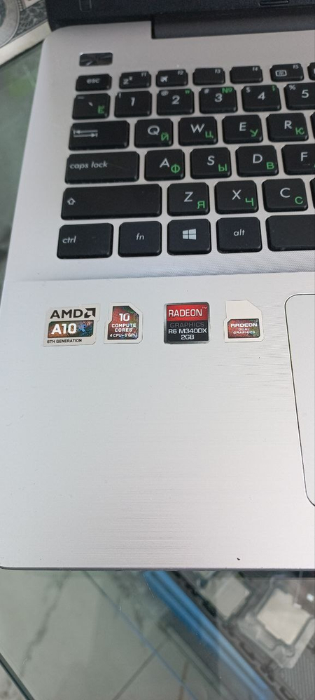 Asus noutbuk sotiladi