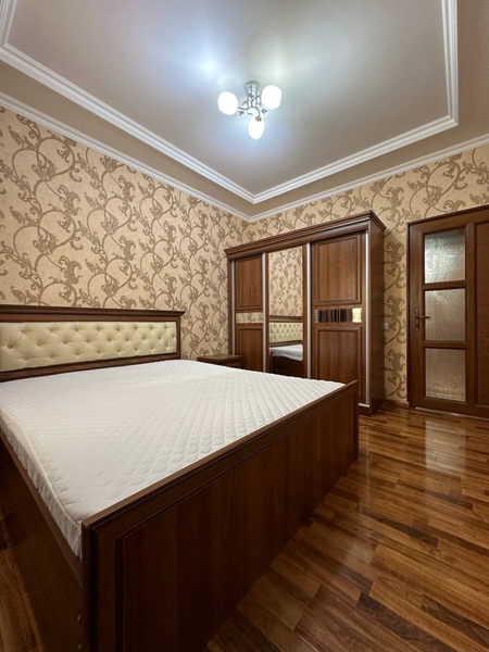 Продается дом Юнусабад 19 кв 3/2/5