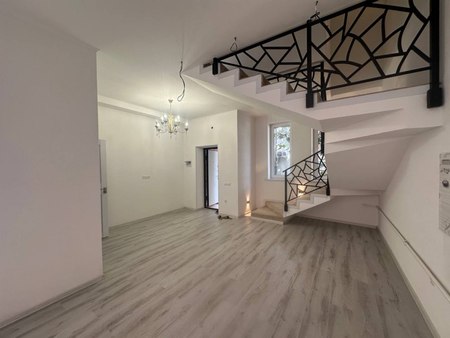 Продается котедж  Паркентский 2 эиажа 3 комнаты 65м2