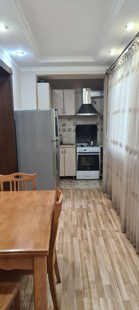 Сдаю 2/3/4 М.Космонавт.