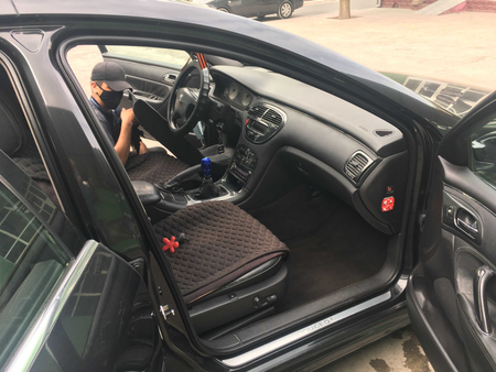 Пежо 607 (Peugeot) 2001 г.2.2обьем.механика