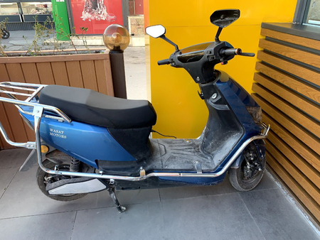 Skuter sotiladi ‼️‼️‼️\\nTezligi max. 70 km\\nAkumlatori.6ta 20A\\nMator quv