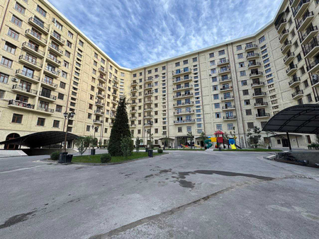 3/9/10 Продаётся квартира в ЖК NEW LIFE ор.р Узбум 82 м2 Коробка !