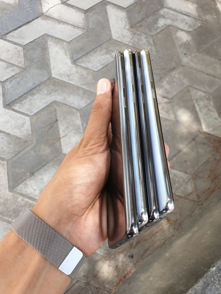 Samsung Galaxy S10 PLUS DUOS. Joyi 512/8 GB OzU. Garantya beramiz 100%
