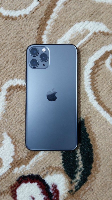 I phone 11 pro 64gb Kh/A dual sim