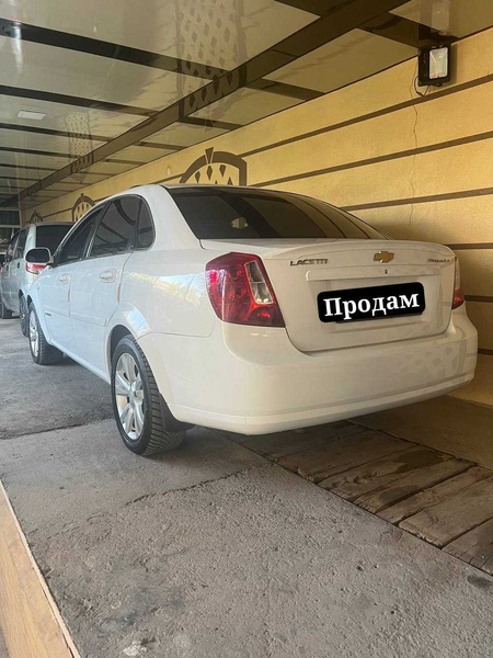 Продается Lacetti 3 позиция Автомат