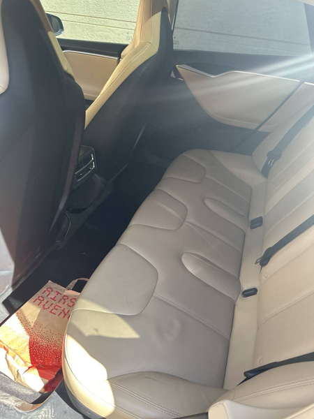 Продается Tesla model S