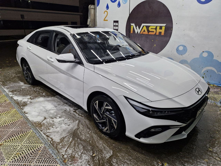 Hyundai Elantra 2024
