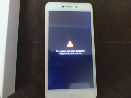 Xiaomi Redmi 4A на запчасти или на ремонт б/у.