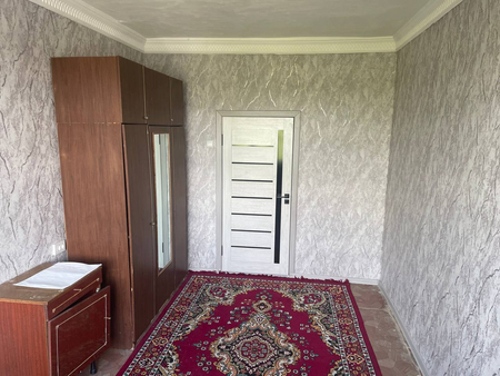Dom sotiladi 2 xonalik.