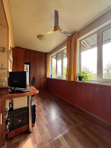 Продается квартира Новомосковская аккуран 2/4/5 54м² Евро