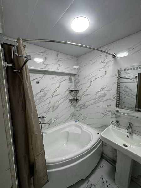 Продается 2х комм квартира 60 квм. Карасу 1
