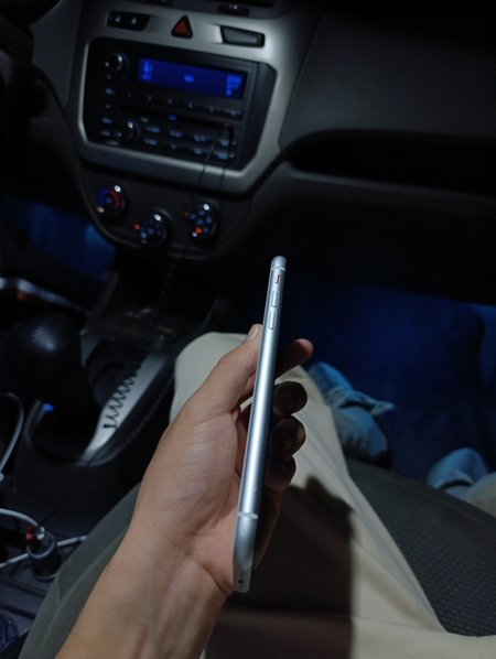 iPhone XR Sotiladi