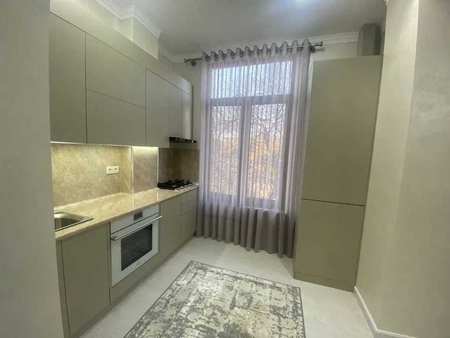 Продаётся 2 комнат на Шота Руставели, Royal house