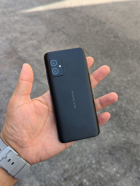 Asus zenfone 8 (8/128 компактный флагман камерафон)
