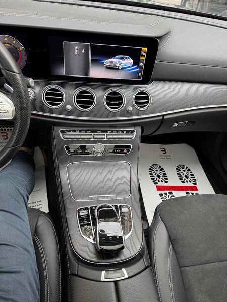 В продаже ! Автомобиль Mercedes-Benz E200 4Matic
