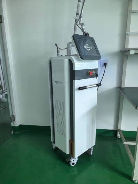 Фракционная Co2 laser аппарат от компании Lasertell 75W