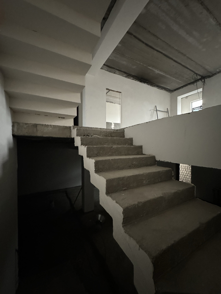 Продается коттедж 5 комнат 2 сотки коробка 520 м² Сергелийский район
