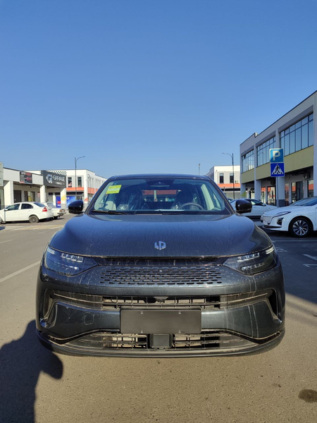 Leapmotor c11 gibrid 2pozitsiya dop opsiya