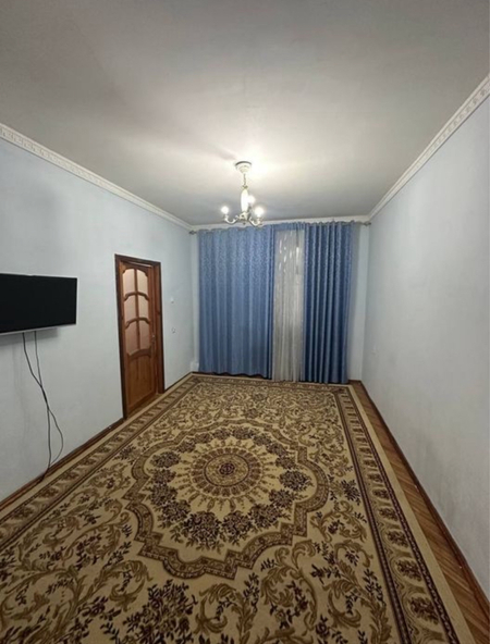 Id 4 Продается кватира Феруза массив 1 в 2/3/4